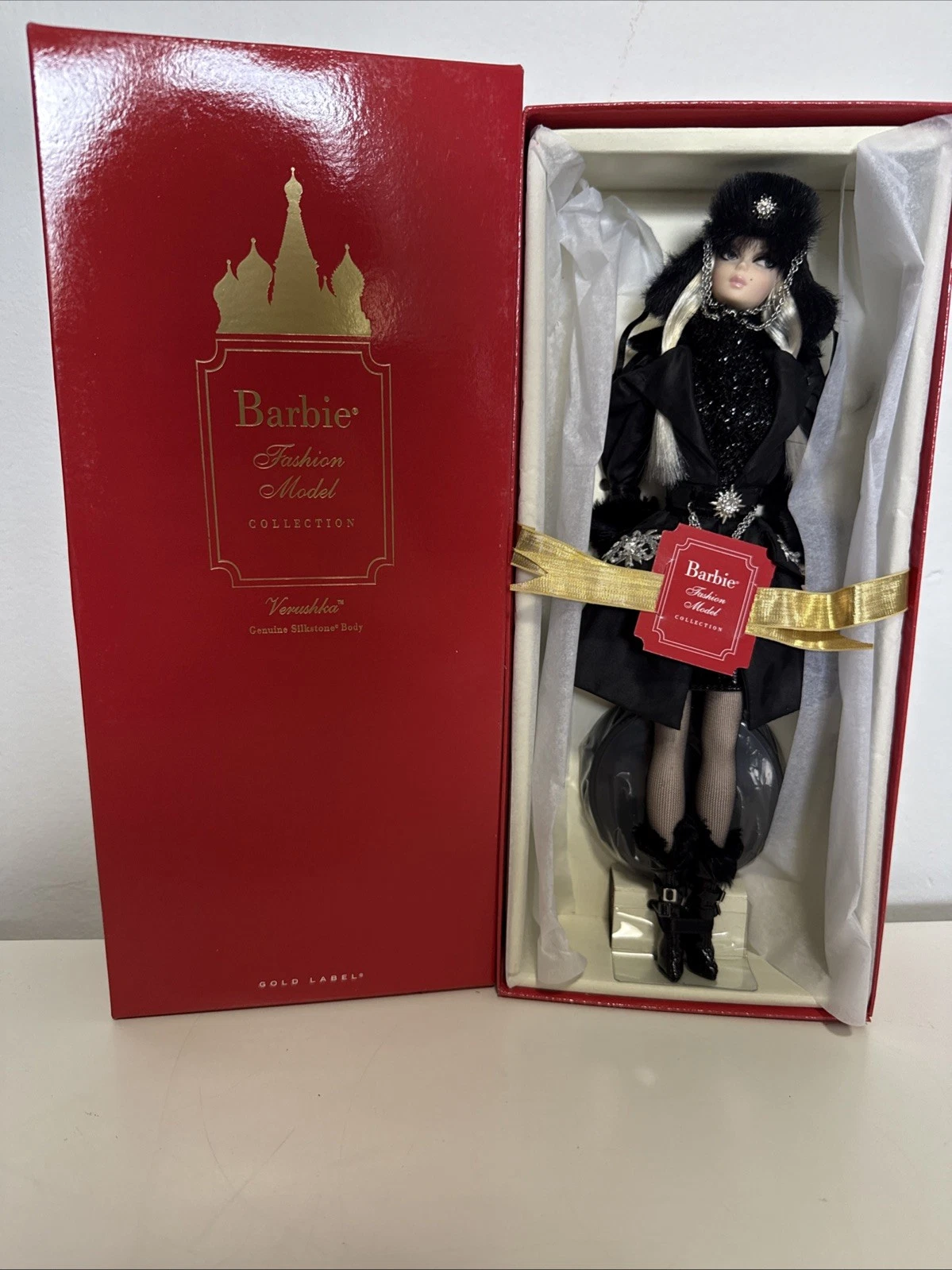 Barbie VERUSHKA SILKSTONE BFMC BARBIE DOLL 2010 GOLD LABEL MATTEL T7674 ...